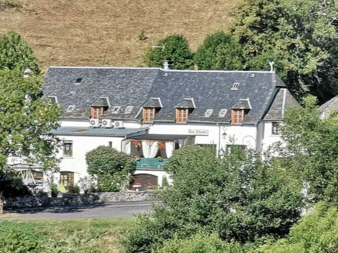 Le Bar B'rock Hotel - Cantal