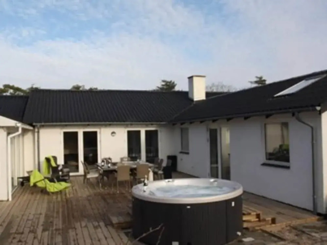 4 Star Holiday Home In Blavand - Blåvand