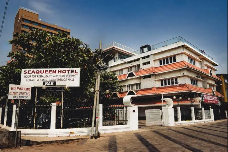 Sea Queen Hotel - Kozhikode