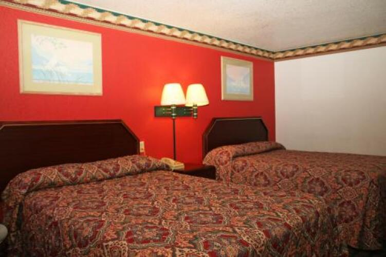 Lonestar Inn - Llano, TX