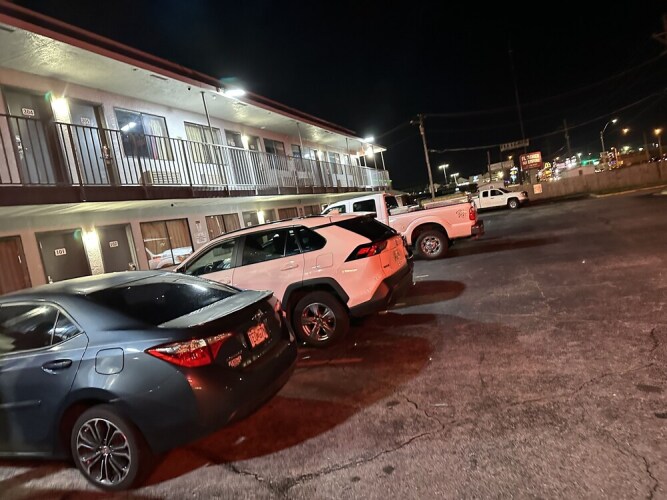 Super 7 Inn - Joplin, MO