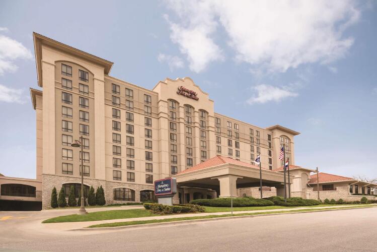 Hampton Inn & Suites Kansas City-country Club Plaza - Kansas City, KS