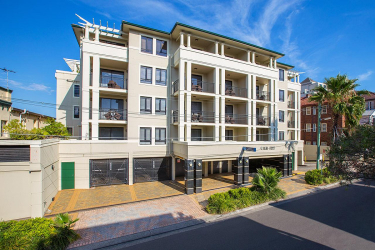 Coogee Bay Hotel - Coogee