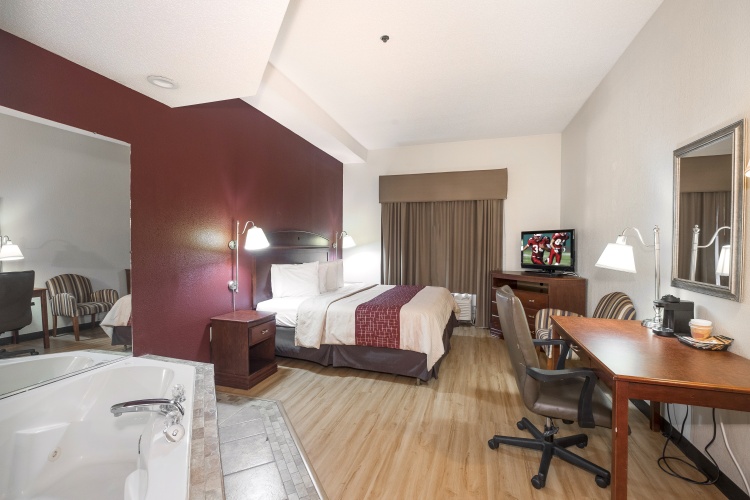 Red Roof Inn & Suites Augusta West - Augusta, GA