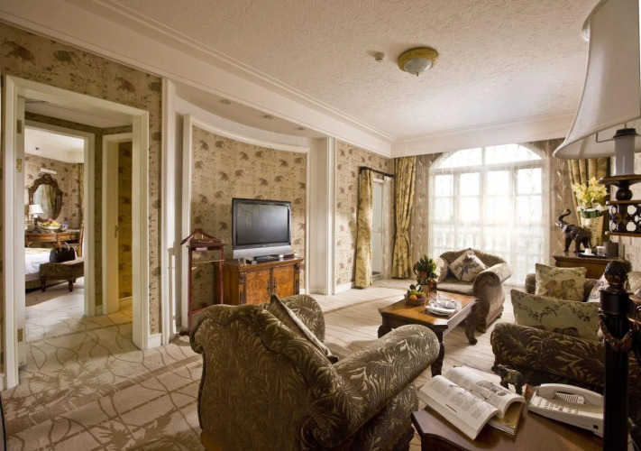 Hangzhou The First World Hotel - Hangzhou