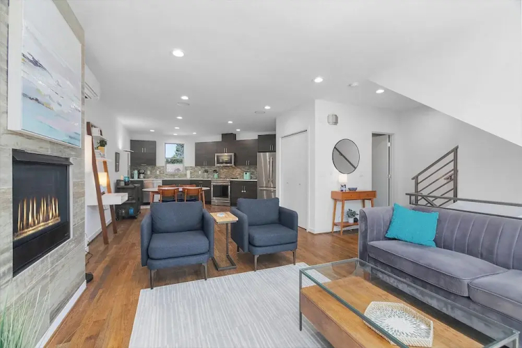 Golden Gardens Getaway Beach Waterfront - Poulsbo, WA