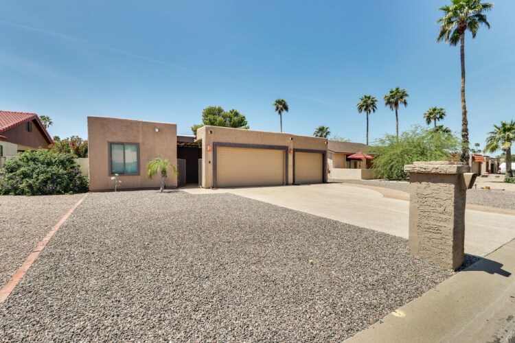 5 Mi To Ocotillo Golf Course: Chic Sun Lakes Home! - Sun Lakes, AZ
