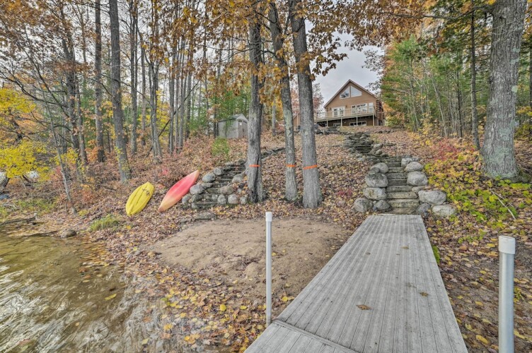 Lakefront Hawks Getaway - Fire Pit & Kayaks! - Rogers City, MI