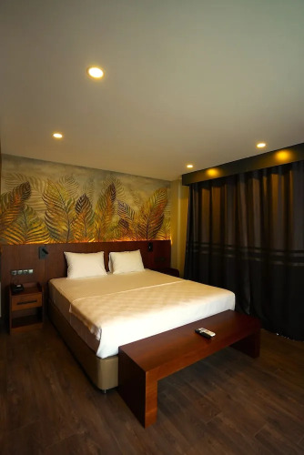 Serenity Manzar - Сапанджа