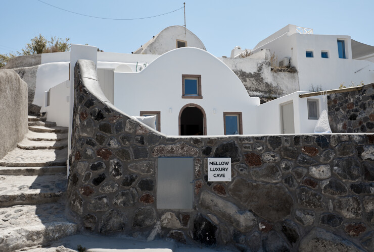 Mellow Luxury Cave - Oia