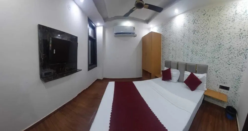Hotel Twamev Couple Friendly Laxmi Nagar - Ghaziabad