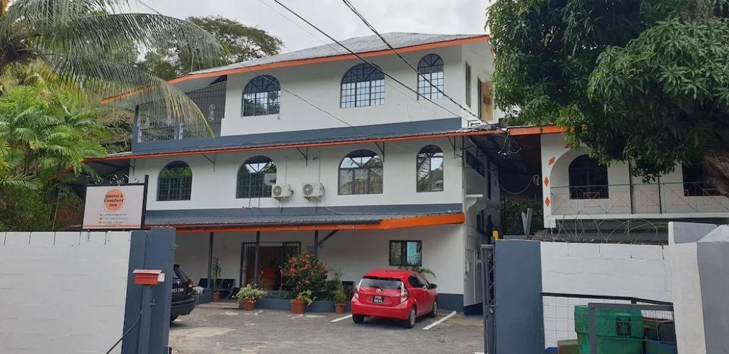 Queen's Comfort Inn - Port of Spain