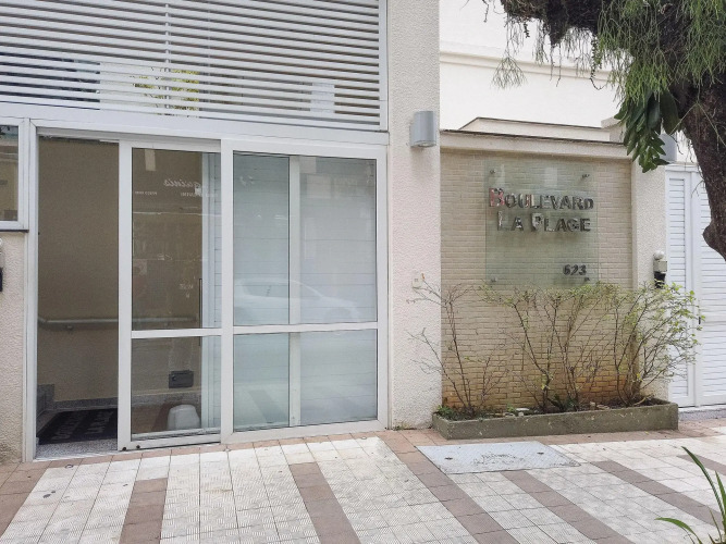 Pitangueiras   Lazer E Serviço De Praia   20 Andar - Guarujá