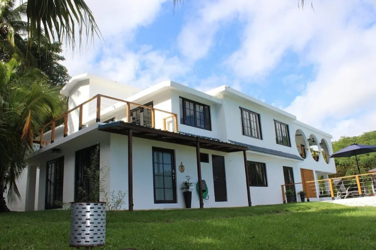 The Serene House Bed & Breakfast - Luquillo