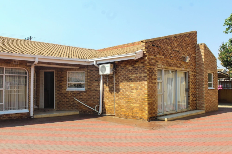 Mosele Wa Pula Guesthouse - Rustenburg