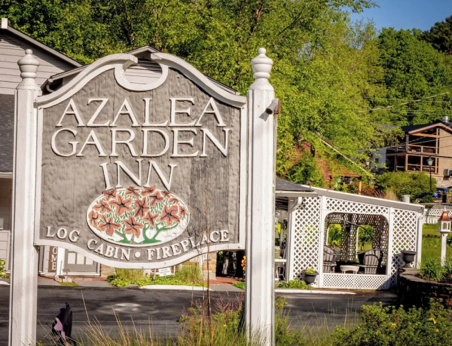 Azalea Garden Inn - Blowing Rock, NC