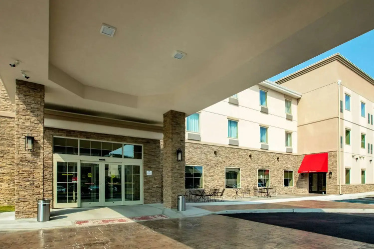 Comfort Suites Fishkill Near Interstate 84 - Dutchess County, NY