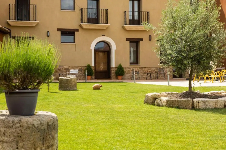 Sanmartina Hotel - Becerril de Campos