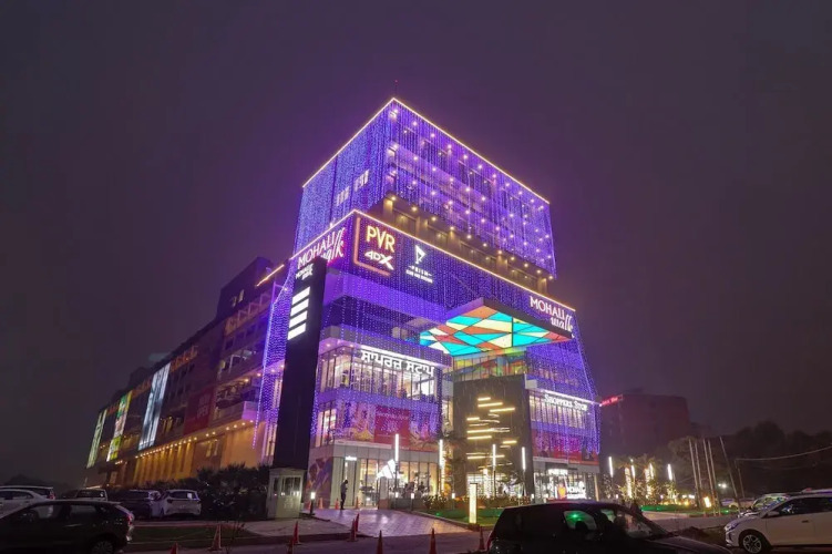 Saltstayz Premier - Mohali Chandigarh - Chandigarh