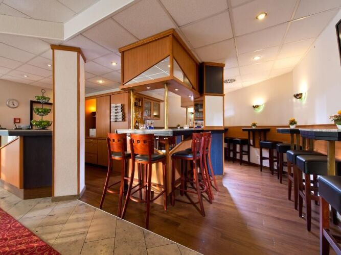 Achat Hotel Darmstadt - Griesheim And Apartments - Darmstadt