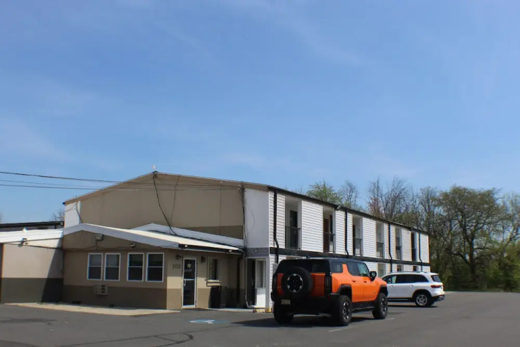 Riviera Motor Inn - Bensalem, PA