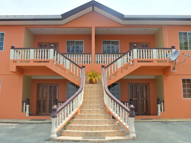 B's Guest House - Tobago