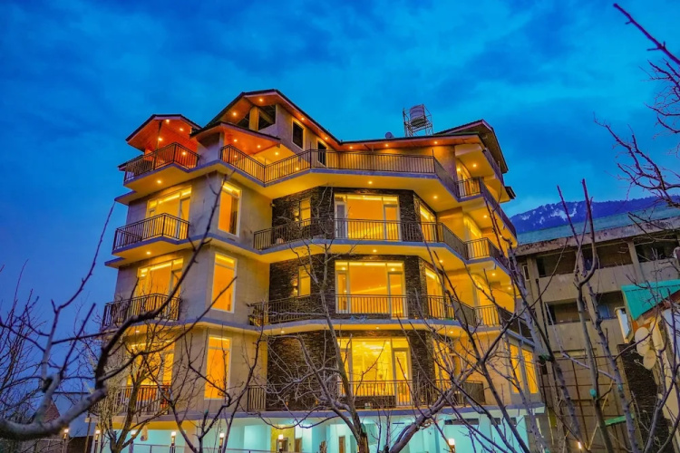 Hotel Loop Inn - Manali