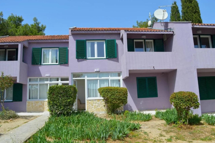 Apartments Medena - Seget Vranjica