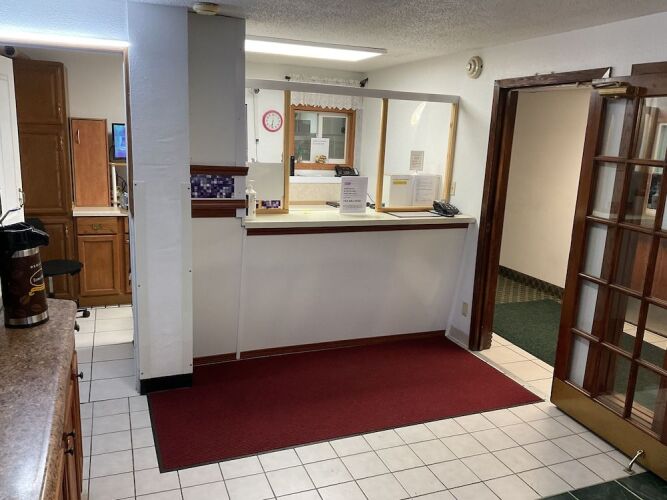 Budget Host Inn Buffalo - Buffalo, MN