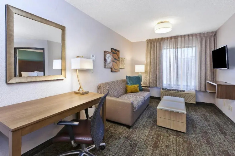 Staybridge Suites Columbia Hwy 63 And I 70 - Columbia, MO