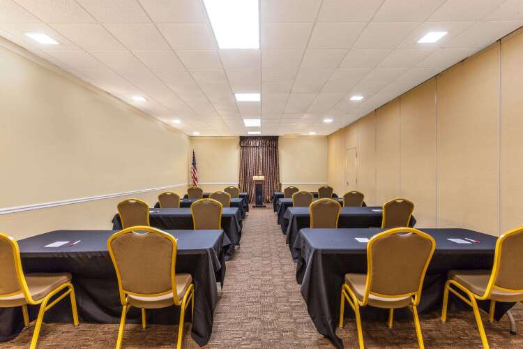 Ramada By Wyndham Houma - Houma, LA