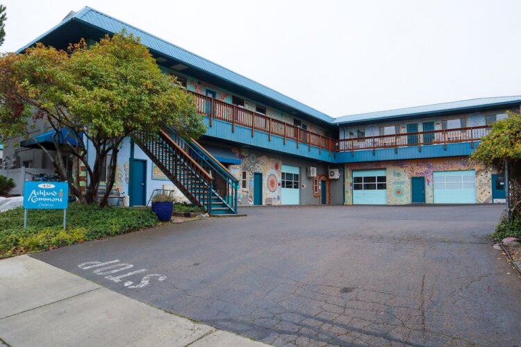 Ashland Commons Hostel - Ashland, OR