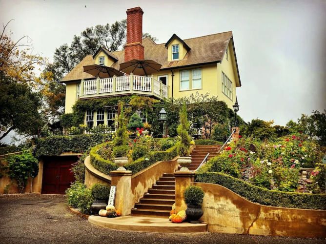 The Inn On Knowles Hill - Sonora, CA