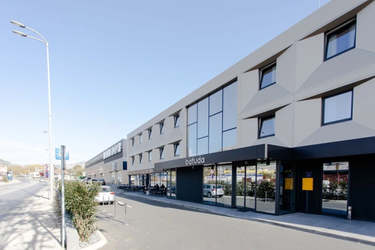Hotel Batuda - Solin