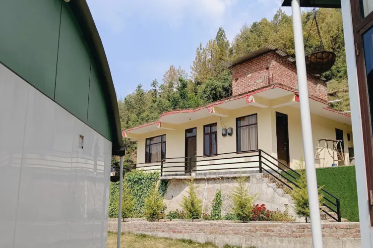 Oak Retreat Huts - Shimla