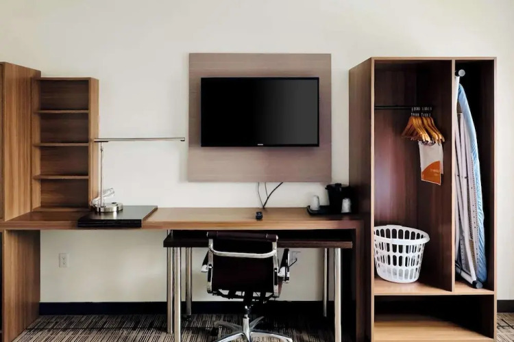 Mainstay Suites Chambersburg - Chambersburg, PA