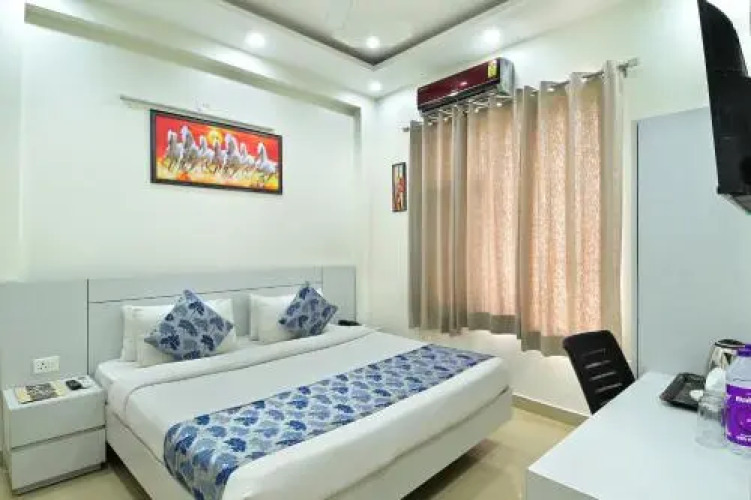 Super Four Seasons - Ghaziabad