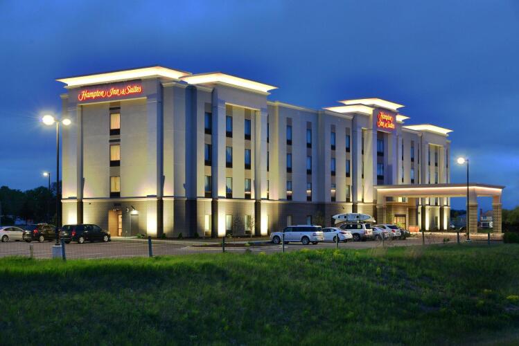 Hampton Inn & Suites Chippewa Falls - Chippewa Falls, WI