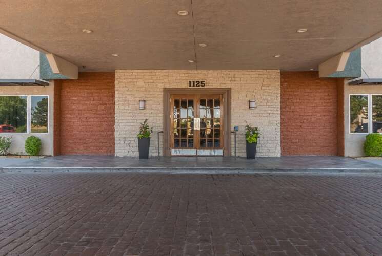 Surestay Plus Hotel By Best Western Lawton - Lawton, OK