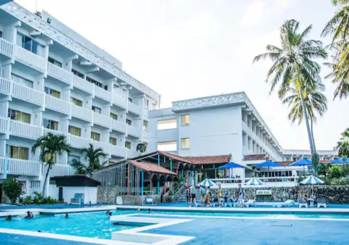 Mombasa Beach Hotel. - Mombasa