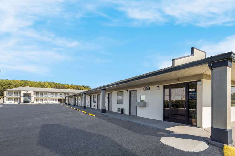 Rodeway Inn - Pulaski, TN