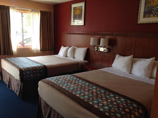 Escondido Lodge - Escondido, CA