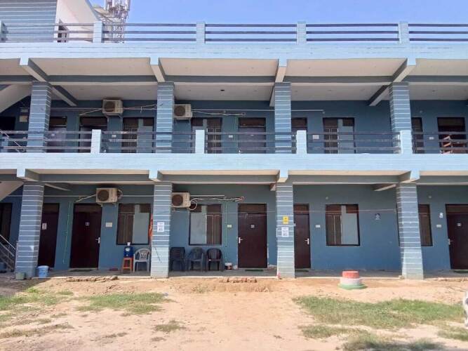 Raghubir Nikunj Homestay - Ayodhya