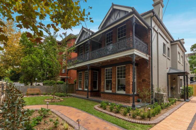 Dalziel Lodge - Sydney