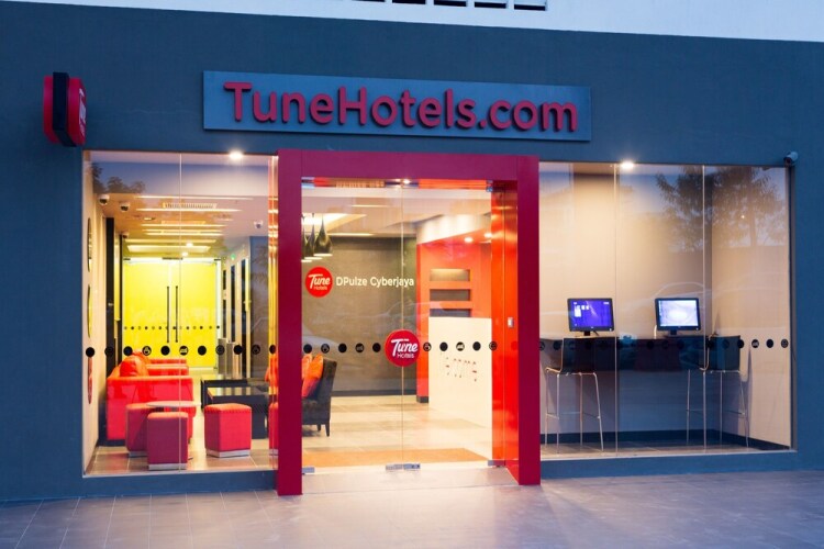 Tune Hotel Dpulze Cyberjaya - Putrajaya