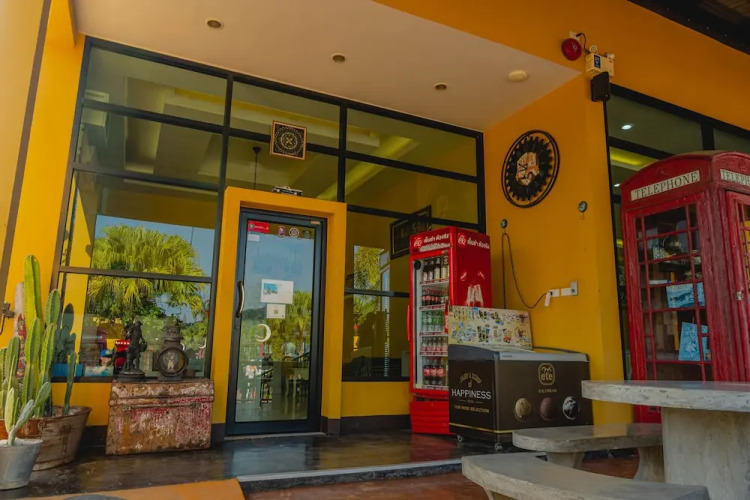 Apinya Resort Bangsarey - Sattahip