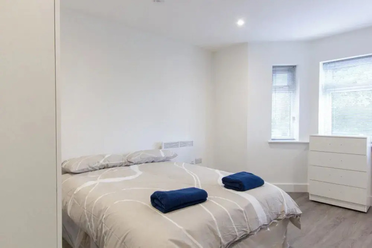Bridge Road - Room 1b - Southampton