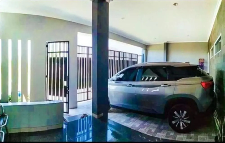 Villa Mangli Monochrome Syariah By Ecommerceloka - Jember