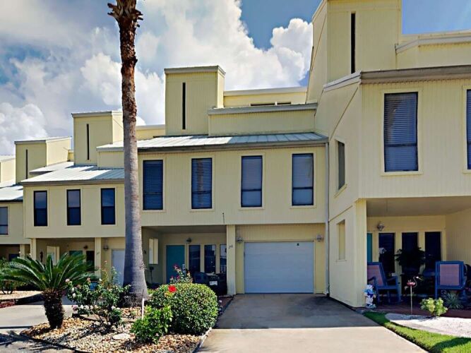 Buena Vida Townhomes By Southern Vacation Rentals - Pensacola Beach, FL