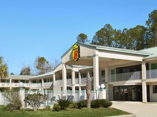 Super 8 Ocean Springs Biloxi - Biloxi, MS
